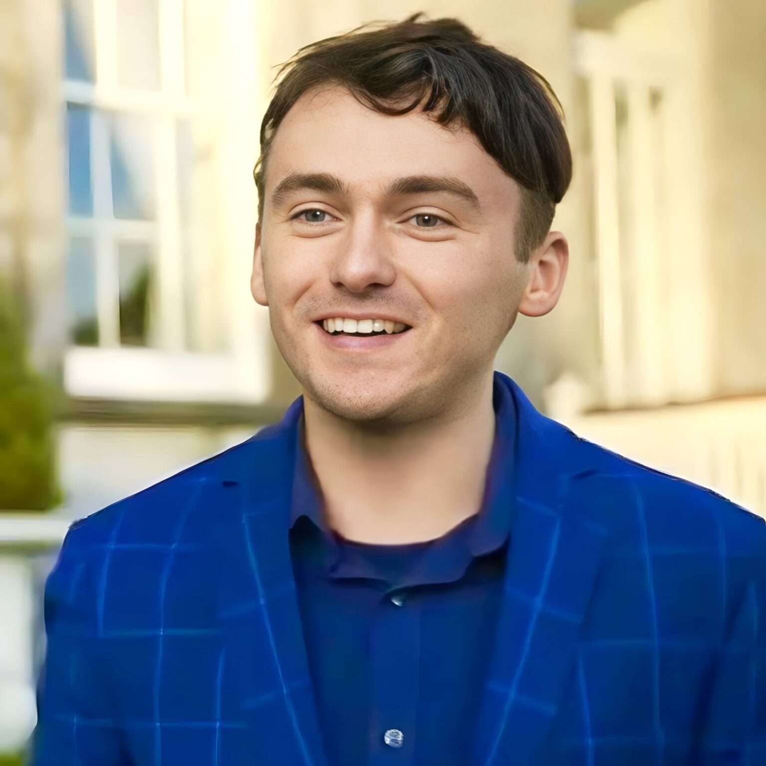 George Douglas (Britains Youngest Antiques Expert)